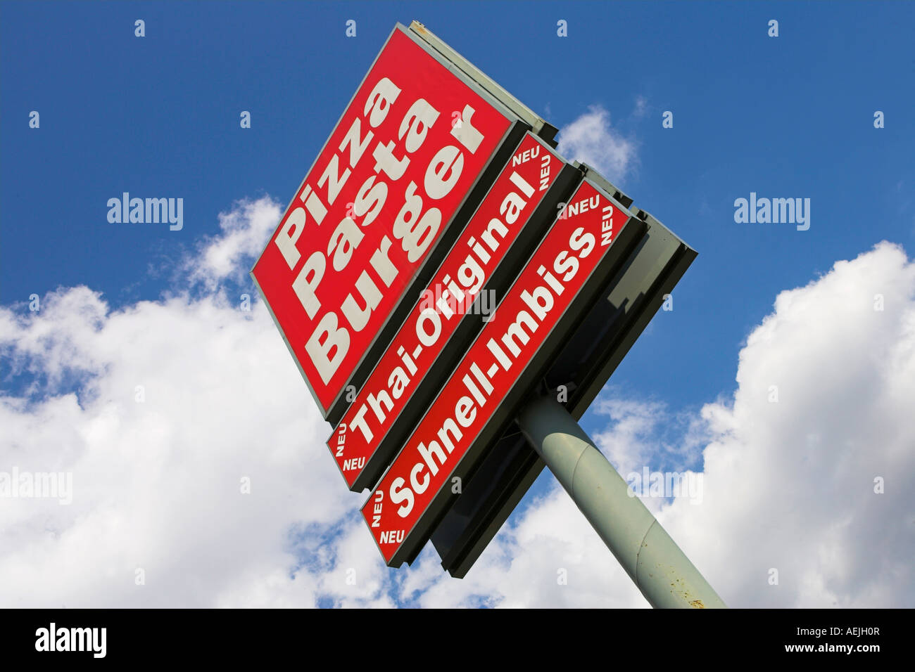 Werbe zeichen -Fotos und -Bildmaterial in hoher Auflösung – Alamy