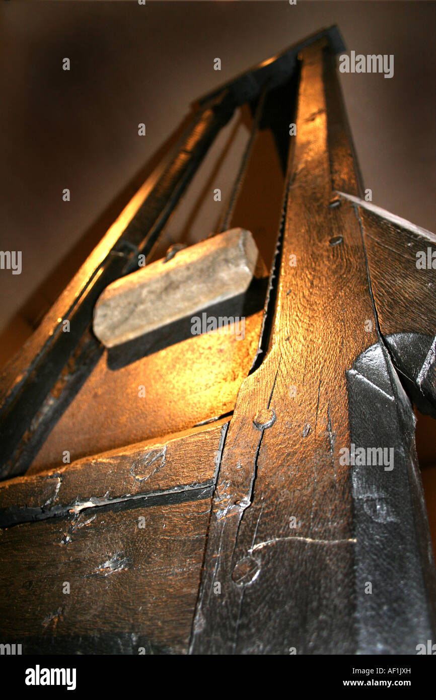 Tod durch guillotine -Fotos und -Bildmaterial in hoher Auflösung – Alamy