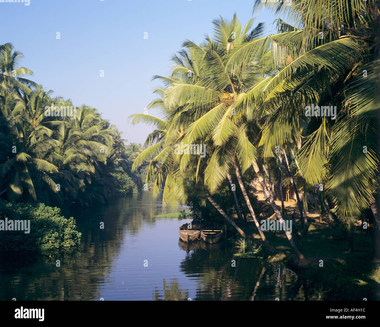 Kerala backwaters trivandrum -Fotos und -Bildmaterial in hoher ...
