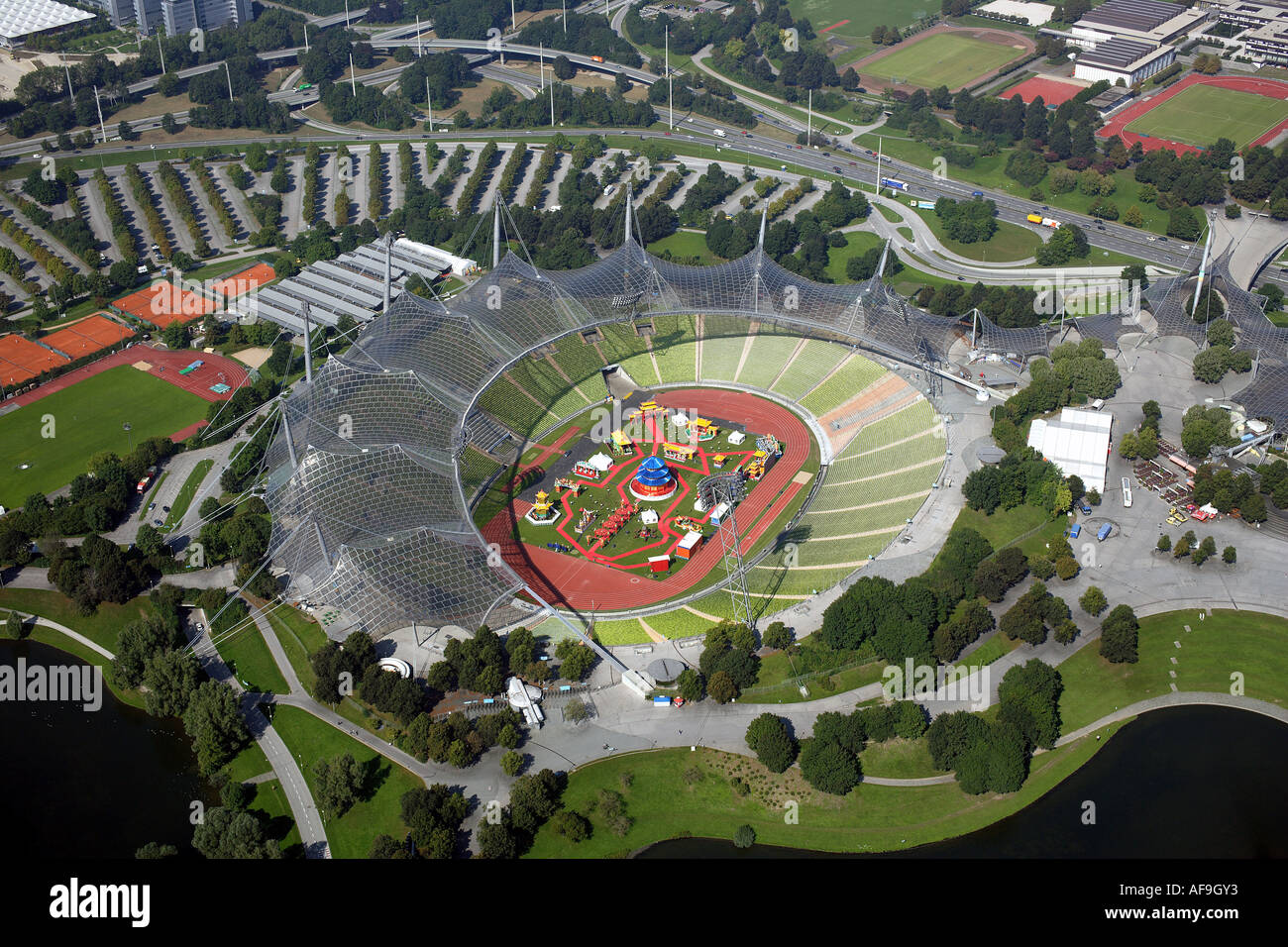 Aerial view football stadium munich -Fotos und -Bildmaterial in hoher ...