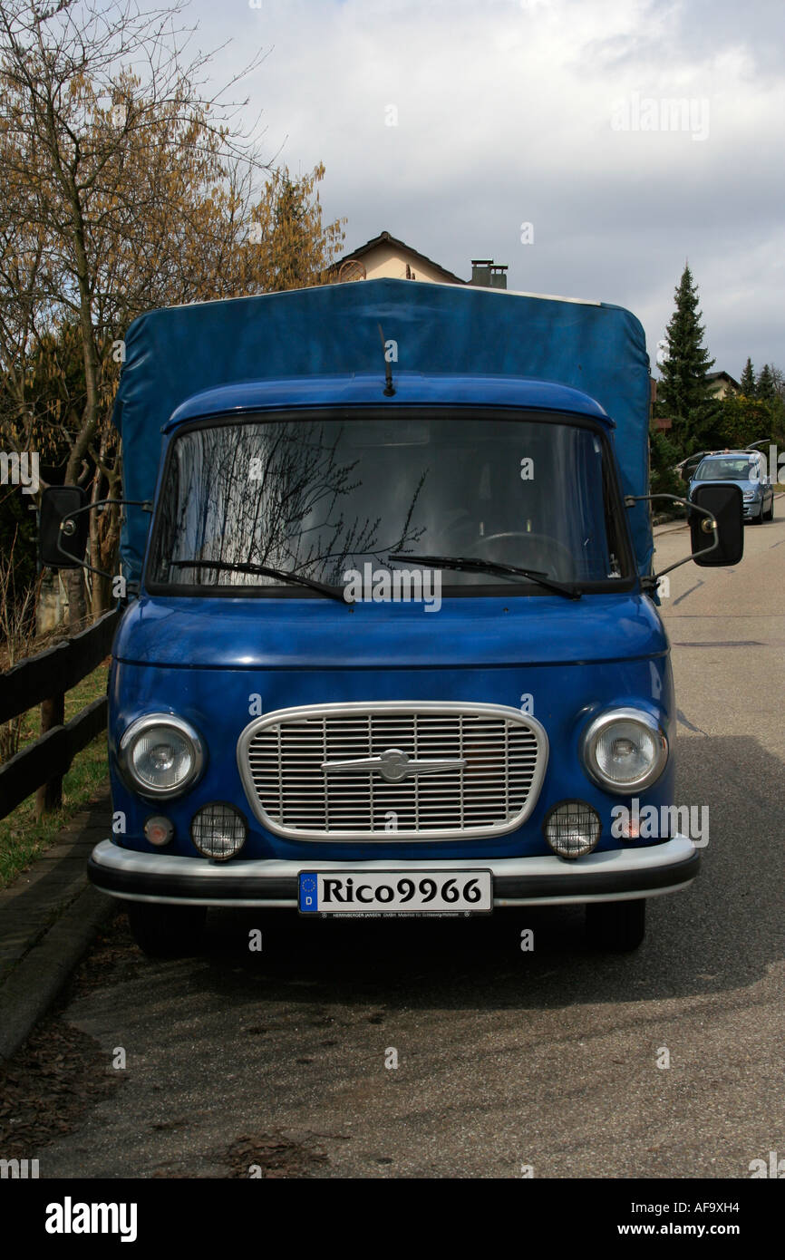 Barkas b 1000 -Fotos und -Bildmaterial in hoher Auflösung – Alamy