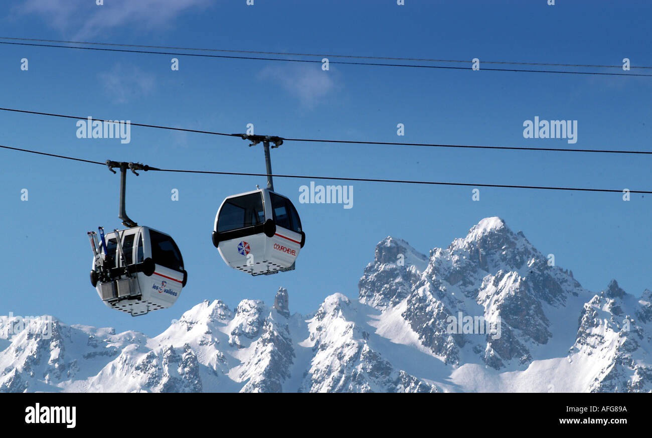 Gondelbahn, Courchevel, Frankreich Stockfotografie - Alamy