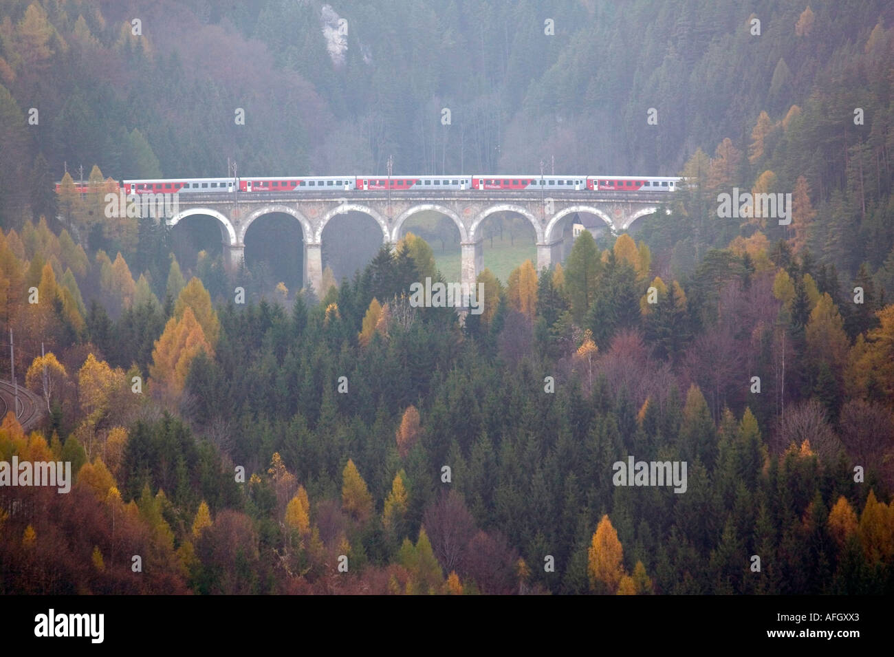 Semmeringbahn semmeringbahn -Fotos und -Bildmaterial in hoher Auflösung ...