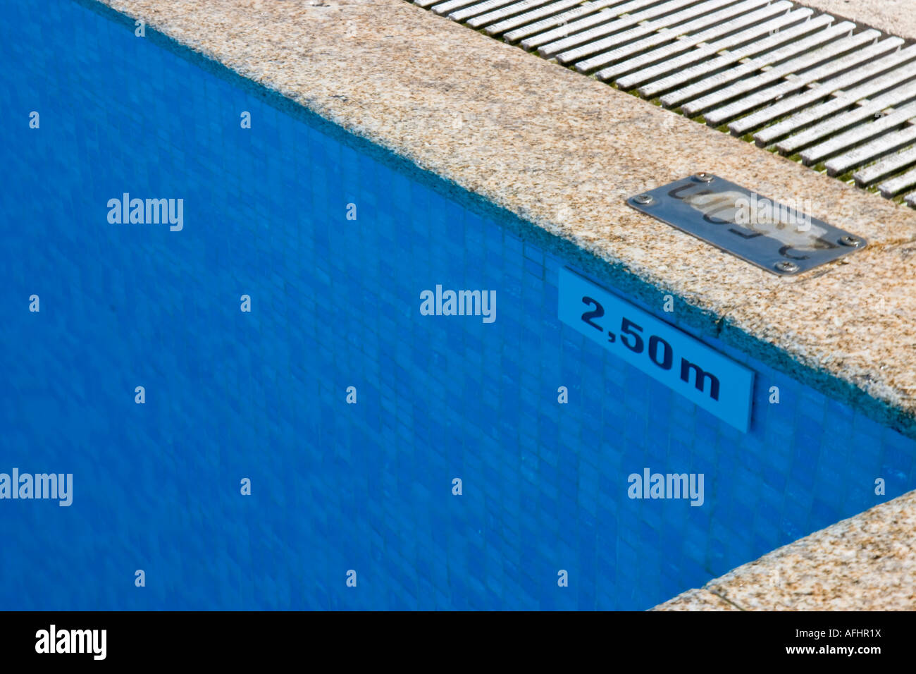 50 meter becken -Fotos und -Bildmaterial in hoher Auflösung – Alamy