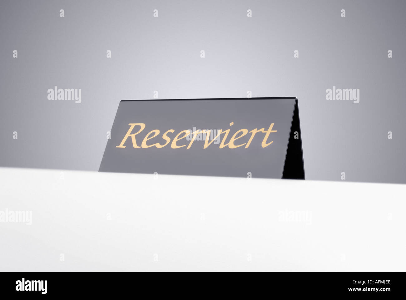 Sitzplatz reservierung -Fotos und -Bildmaterial in hoher Auflösung – Alamy