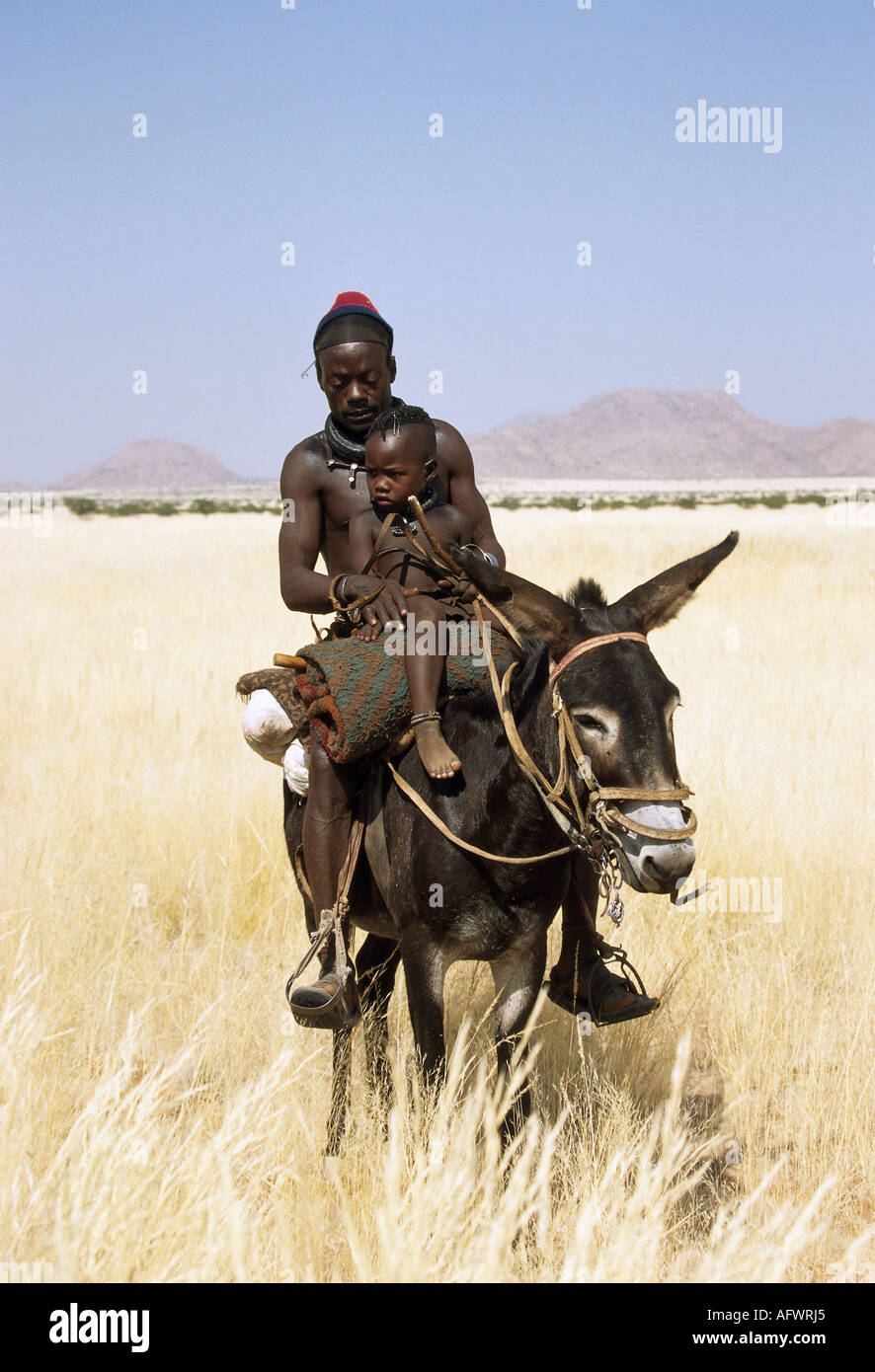 Esel reiten frauen -Fotos und -Bildmaterial in hoher Auflösung – Alamy