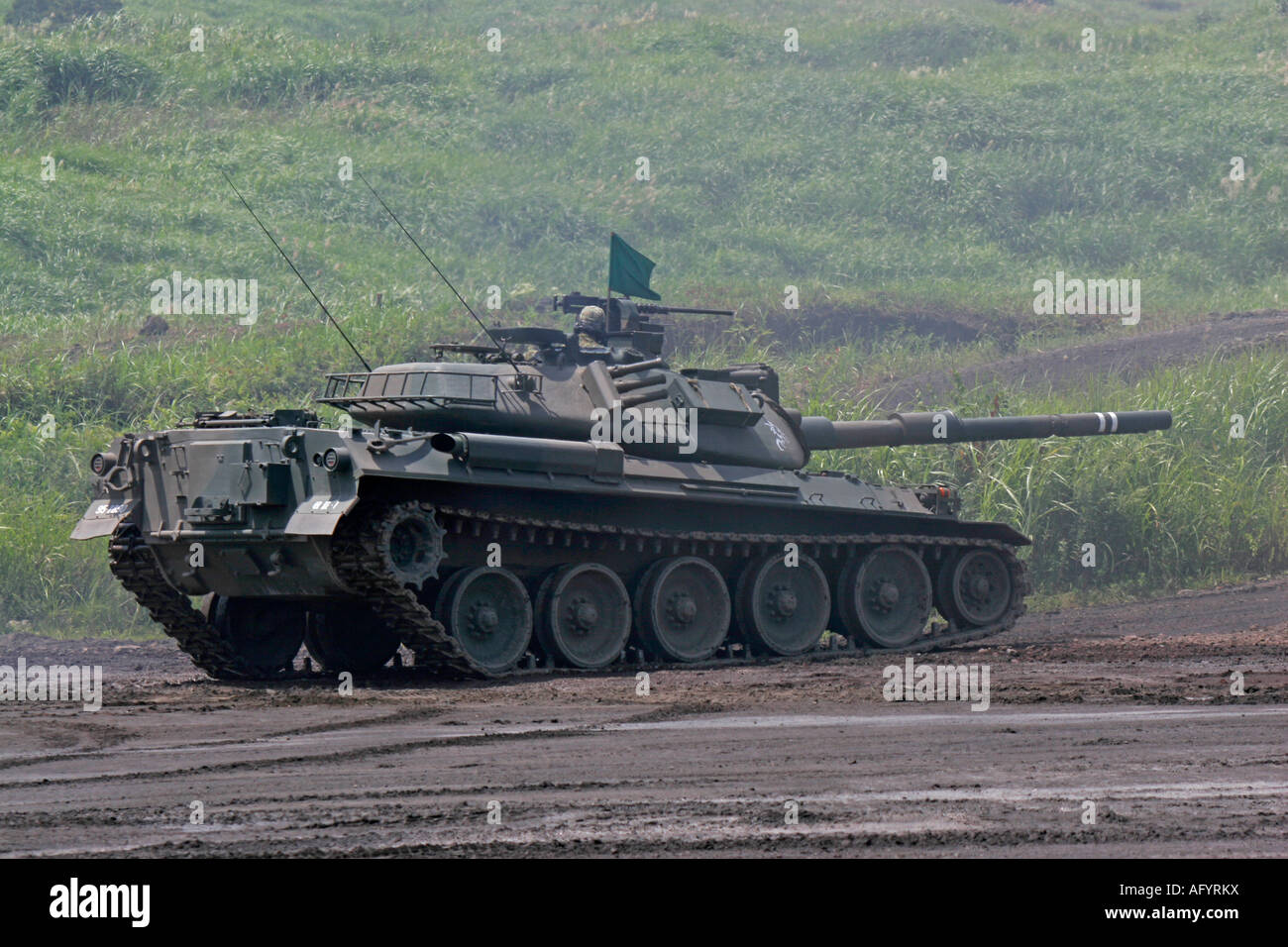 105mm panzerkanone -Fotos und -Bildmaterial in hoher Auflösung – Alamy