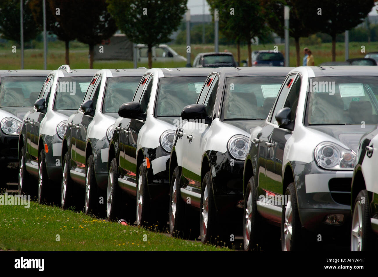 Porsche autofabrik -Fotos und -Bildmaterial in hoher Auflösung – Alamy