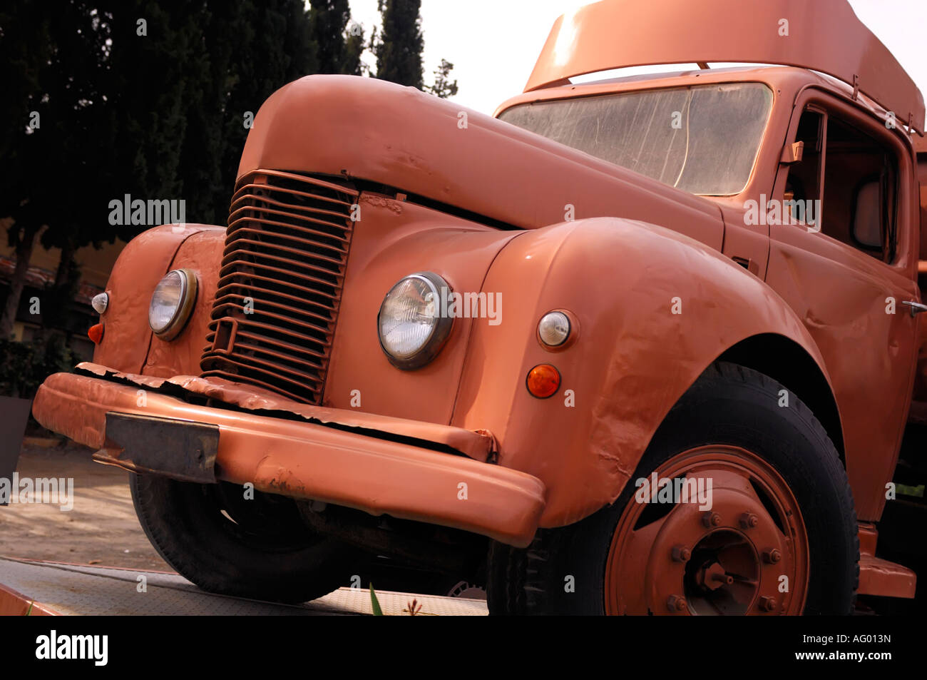 Alte lkw kabine -Fotos und -Bildmaterial in hoher Auflösung – Alamy