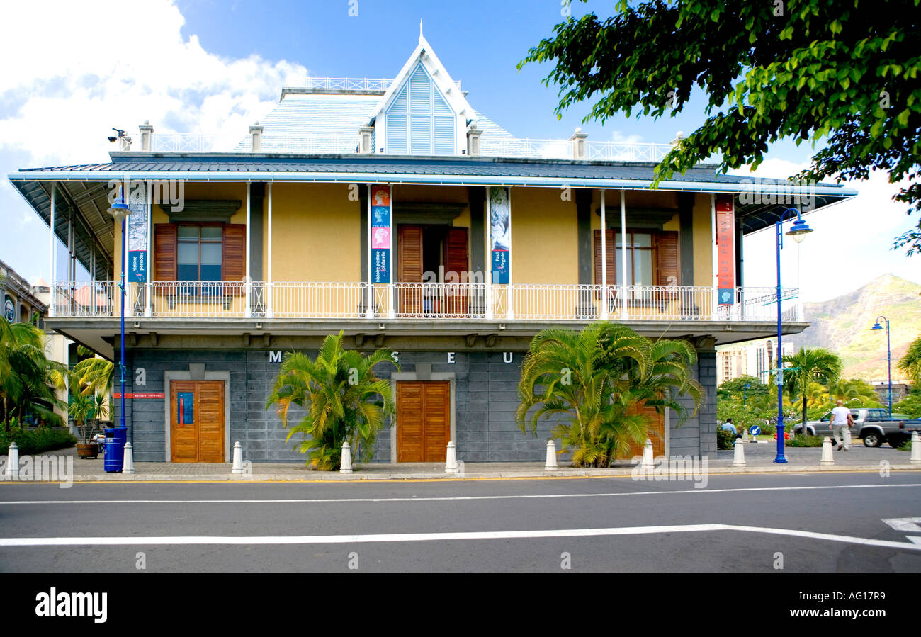 Blue penny museum mauritius -Fotos und -Bildmaterial in hoher Auflösung ...