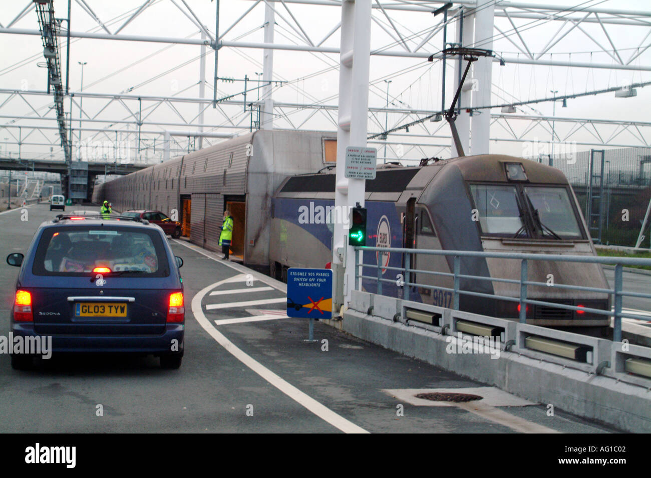 Autos auf eurotunnel -Fotos und -Bildmaterial in hoher Auflösung – Alamy