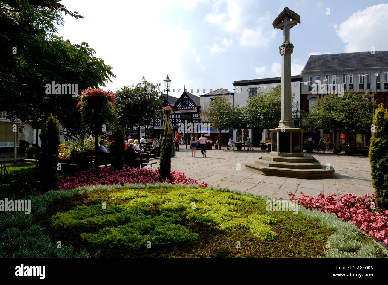 Nantwich town square -Fotos und -Bildmaterial in hoher Auflösung – Alamy