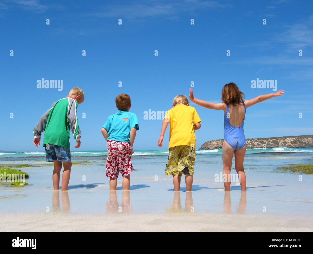 Australische kinder am strand -Fotos und -Bildmaterial in hoher ...