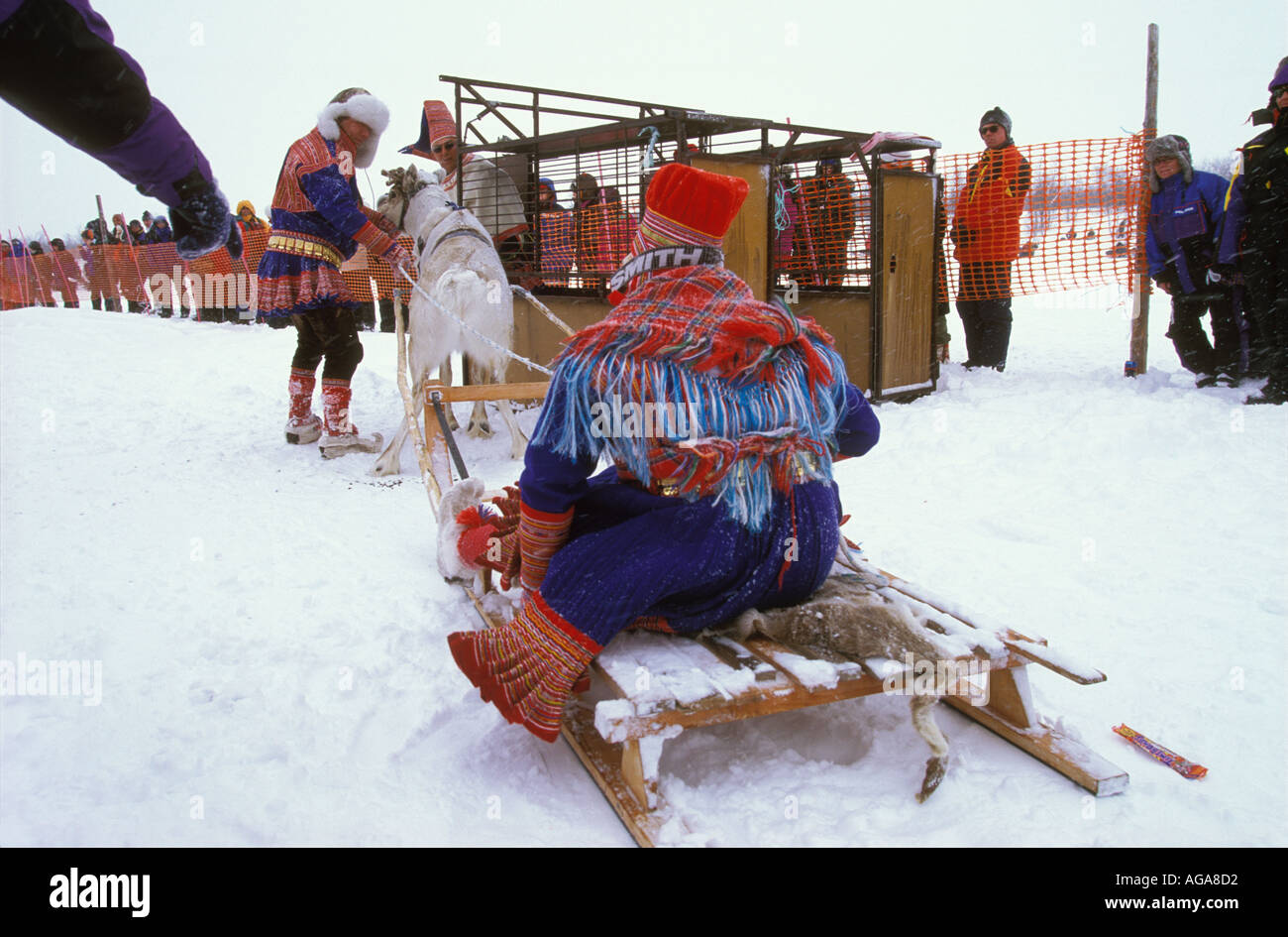 Ethnic sami people winter festival -Fotos und -Bildmaterial in hoher ...