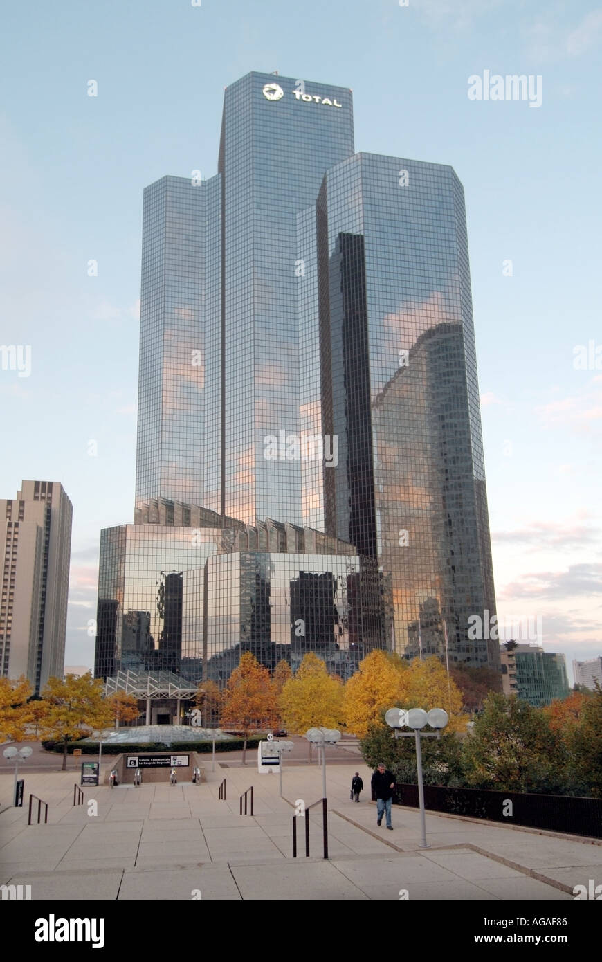 Paris La Defense Platz De La Coupole Business Bereich moderner ...