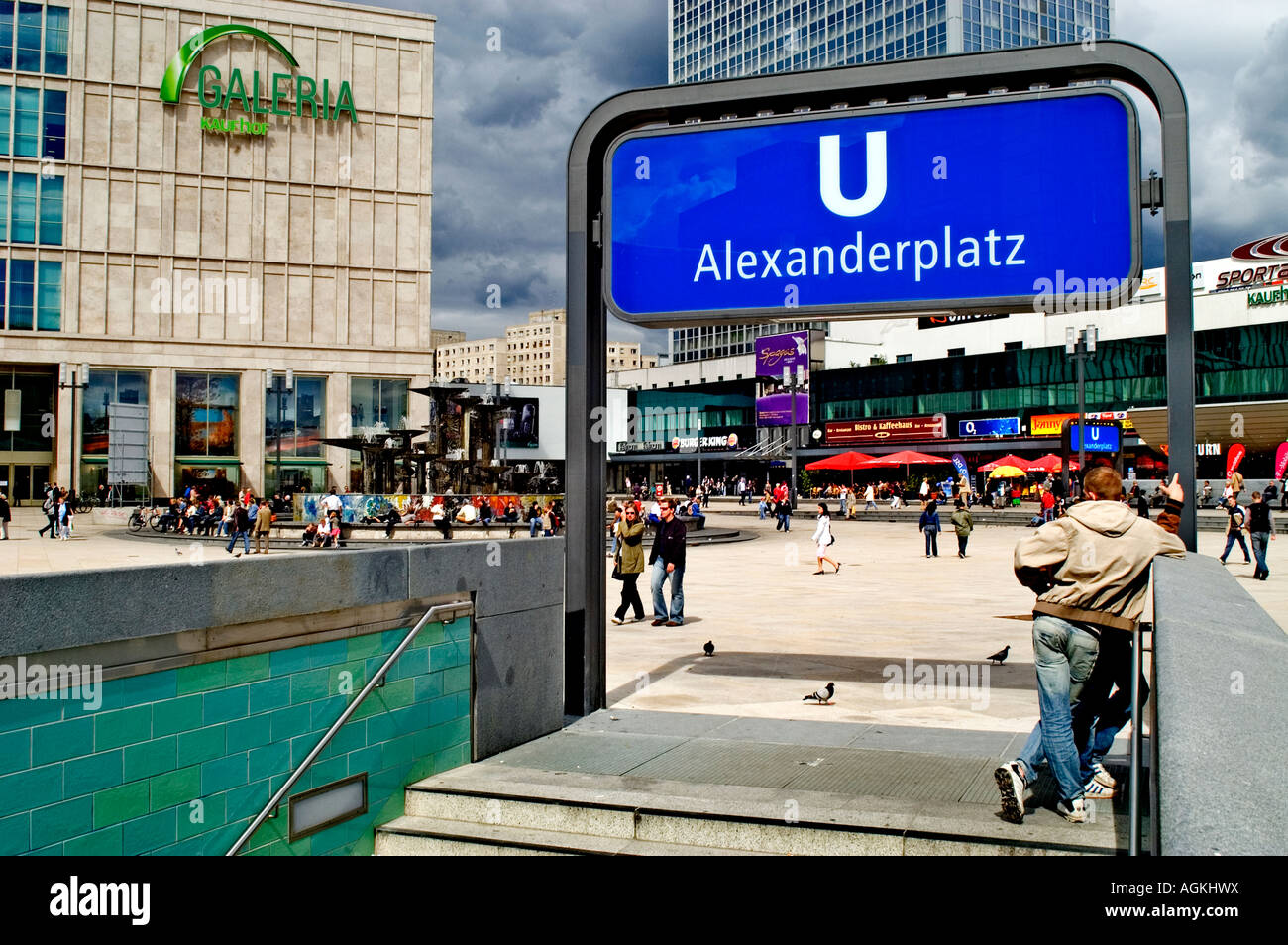 U-Bahn u-Bahnstation Alexanderplatz Alexander Platz Berlin Deutschland Deutsch Stockfotografie ...