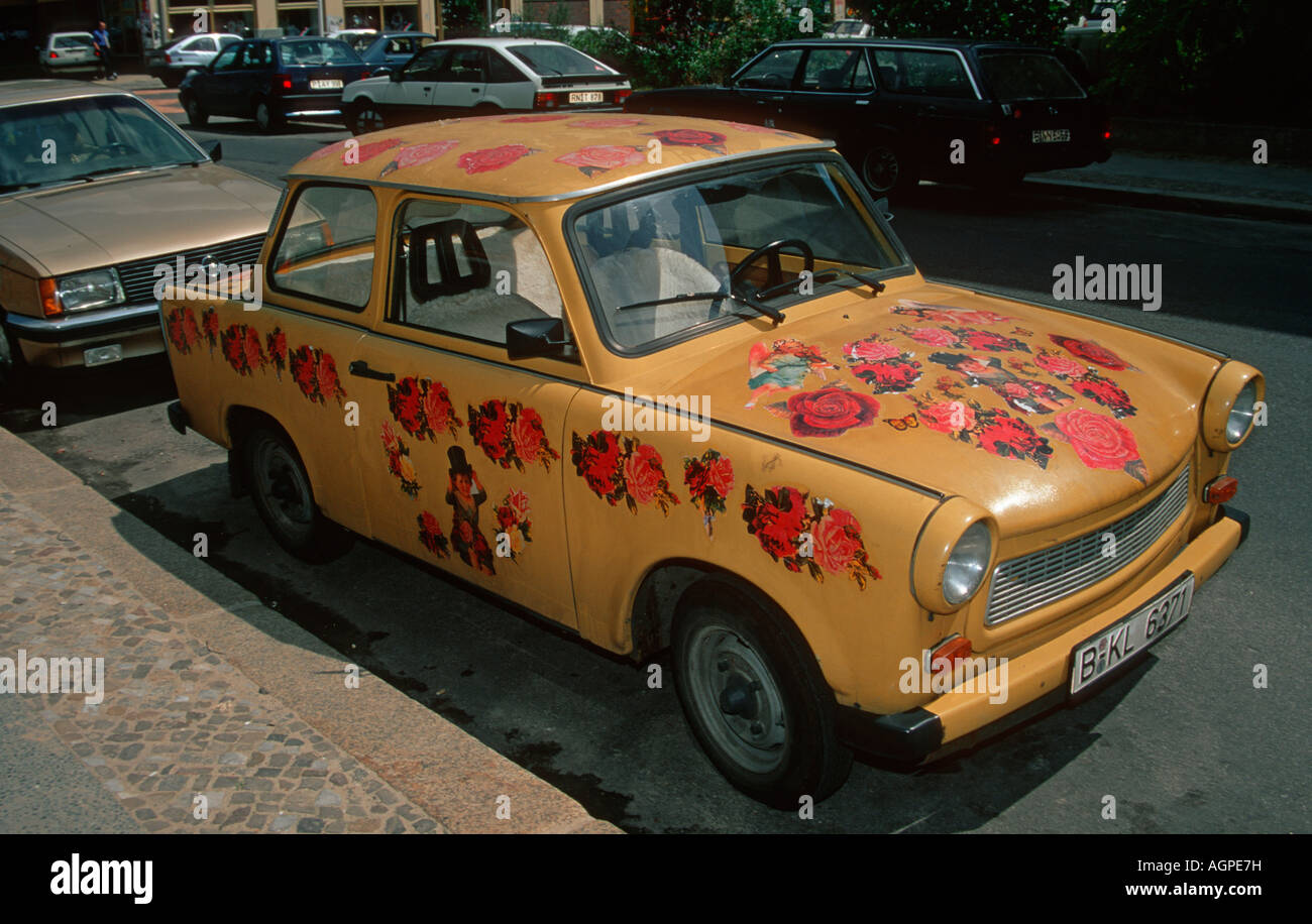 Rosa trabi -Fotos und -Bildmaterial in hoher Auflösung – Alamy