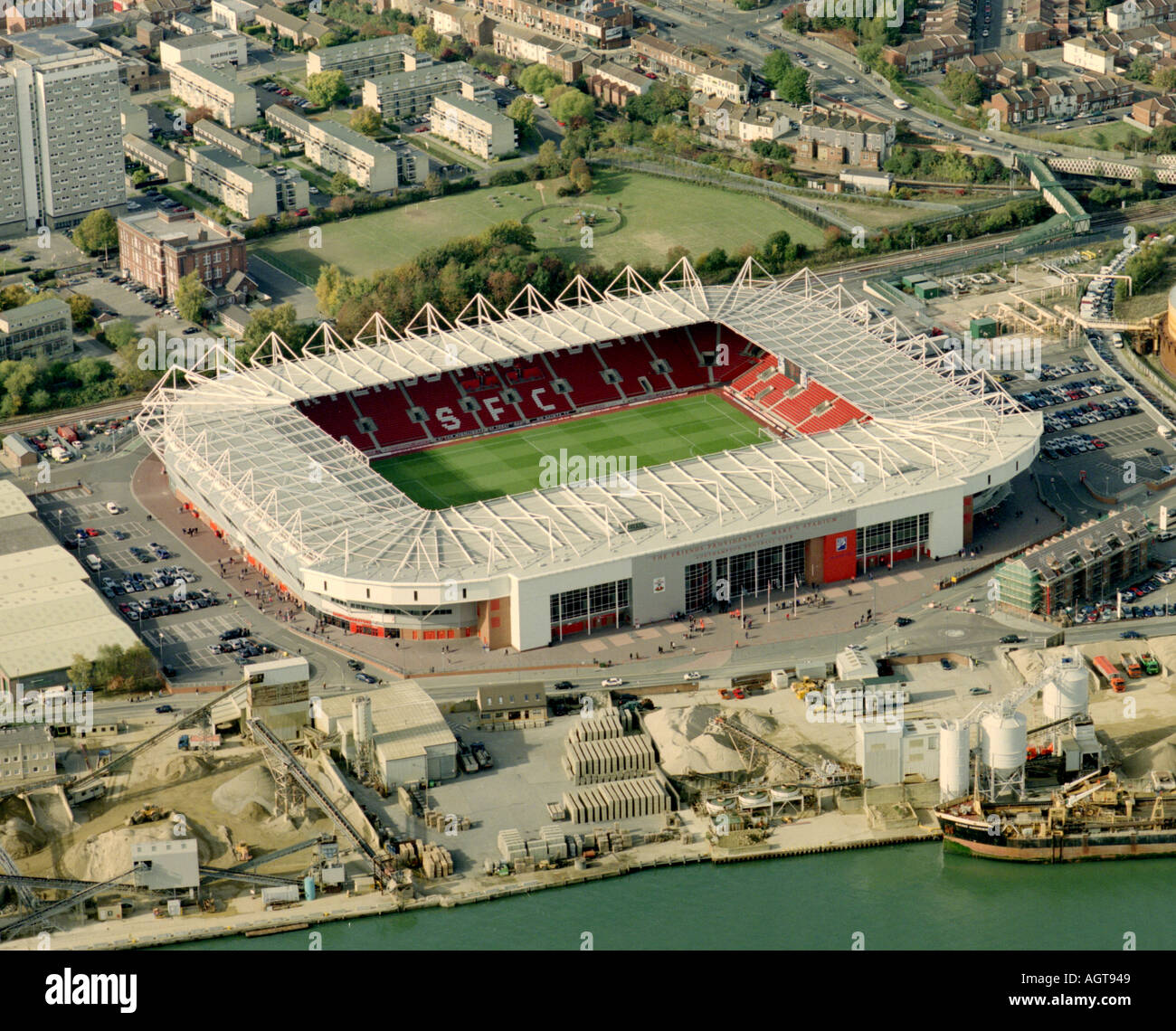 Southampton football club stadion -Fotos und -Bildmaterial in hoher ...