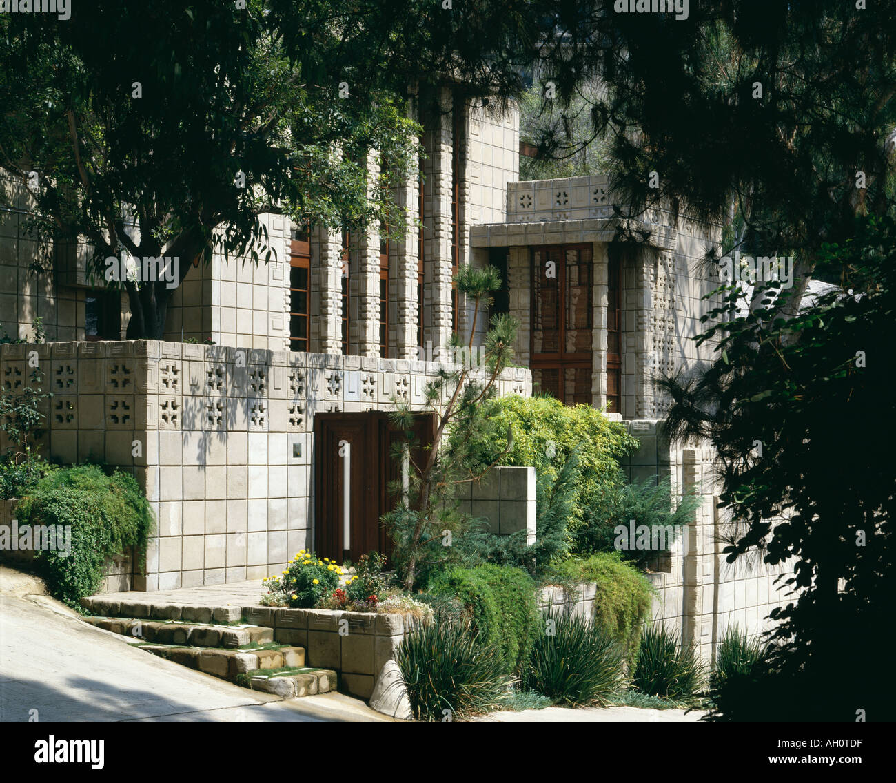 Storer house frank lloyd wright -Fotos und -Bildmaterial in hoher ...