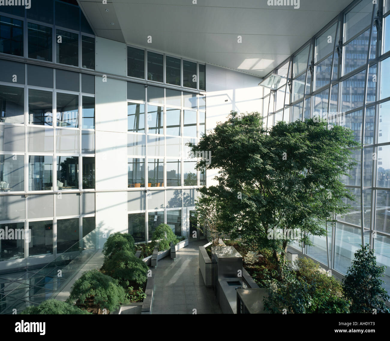 Commerzbank-HQ, Frankfurt am Main, 1991-1997. Architekt: Sir Norman ...