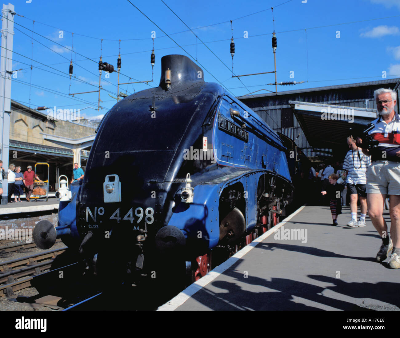 Streamlined steam locomotive -Fotos und -Bildmaterial in hoher ...