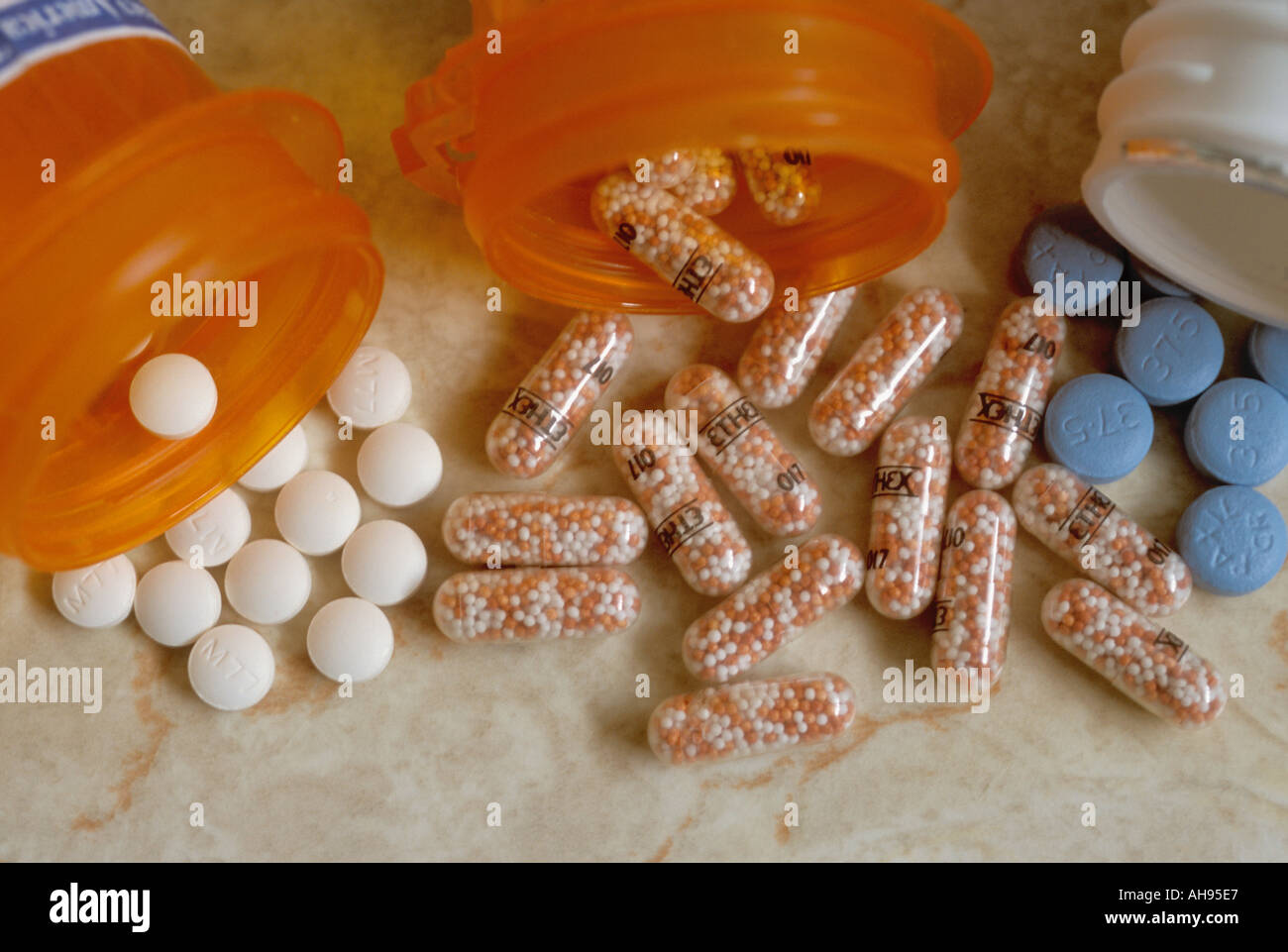 Medikamente zahlen -Fotos und -Bildmaterial in hoher Auflösung – Alamy