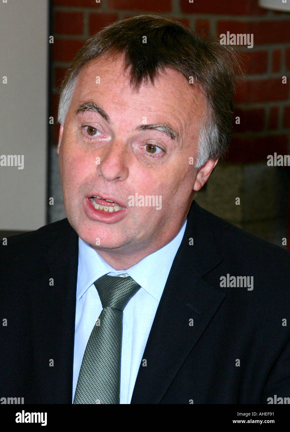 Andrew smith mp -Fotos und -Bildmaterial in hoher Auflösung – Alamy