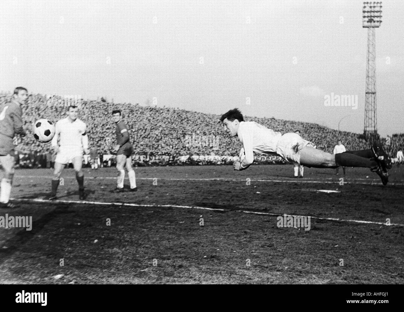 Heinz dieter borgmann (rwe) -Fotos und -Bildmaterial in hoher Auflösung ...