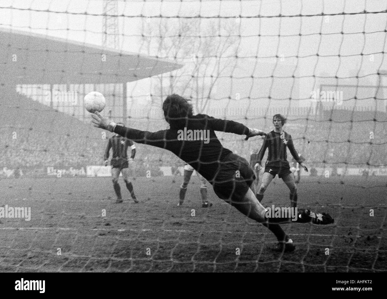 Fußball, Bundesliga, 1971/1972, FC Schalke 04 gegen Hannover 96 5:0 ...