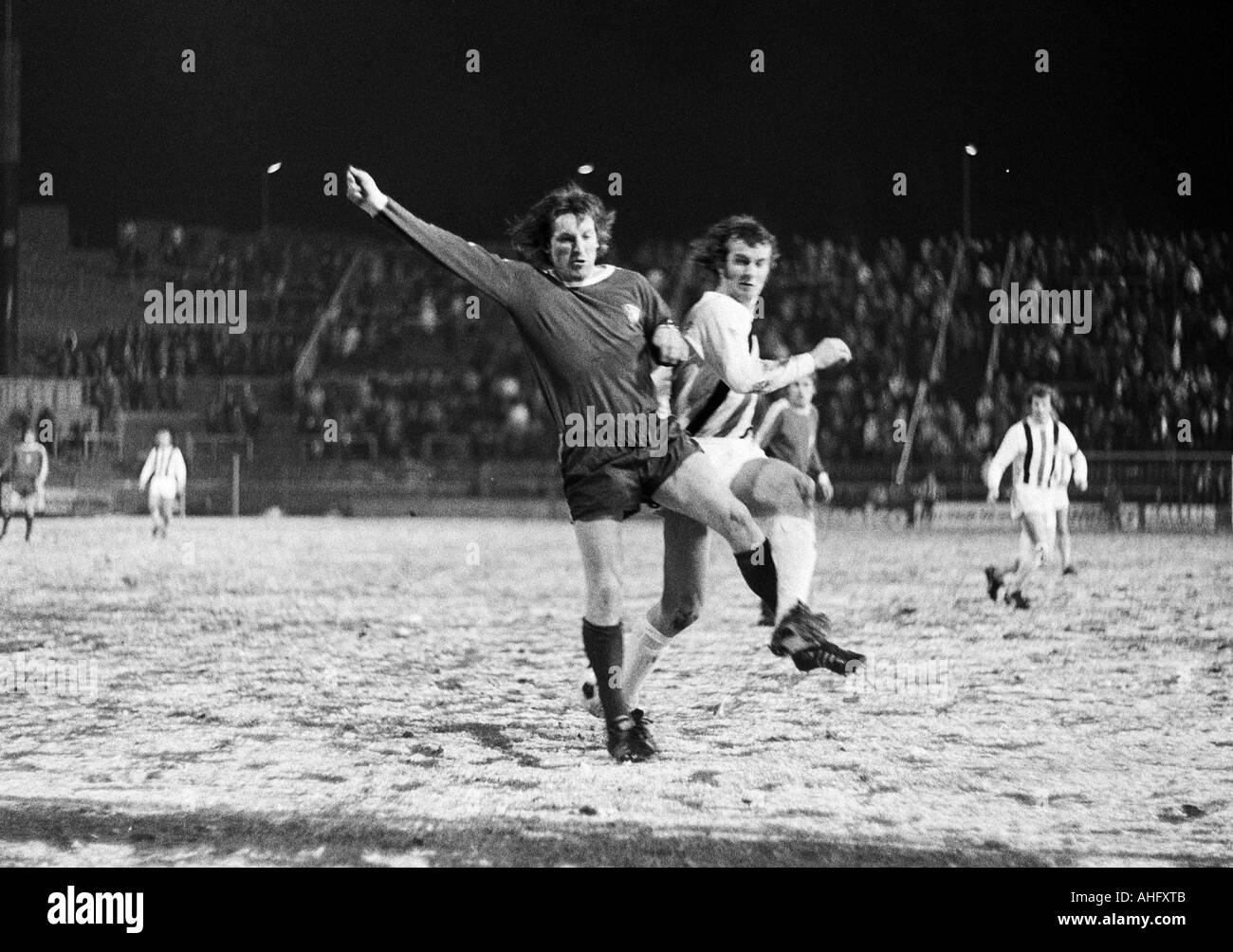 Scene with rainer bonhof -Fotos und -Bildmaterial in hoher Auflösung ...