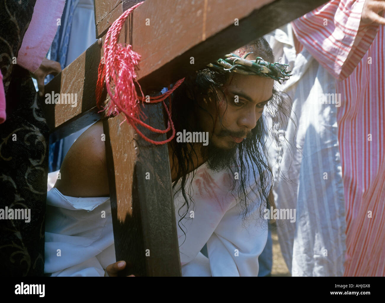 Kreuzigung nachstellung -Fotos und -Bildmaterial in hoher Auflösung – Alamy