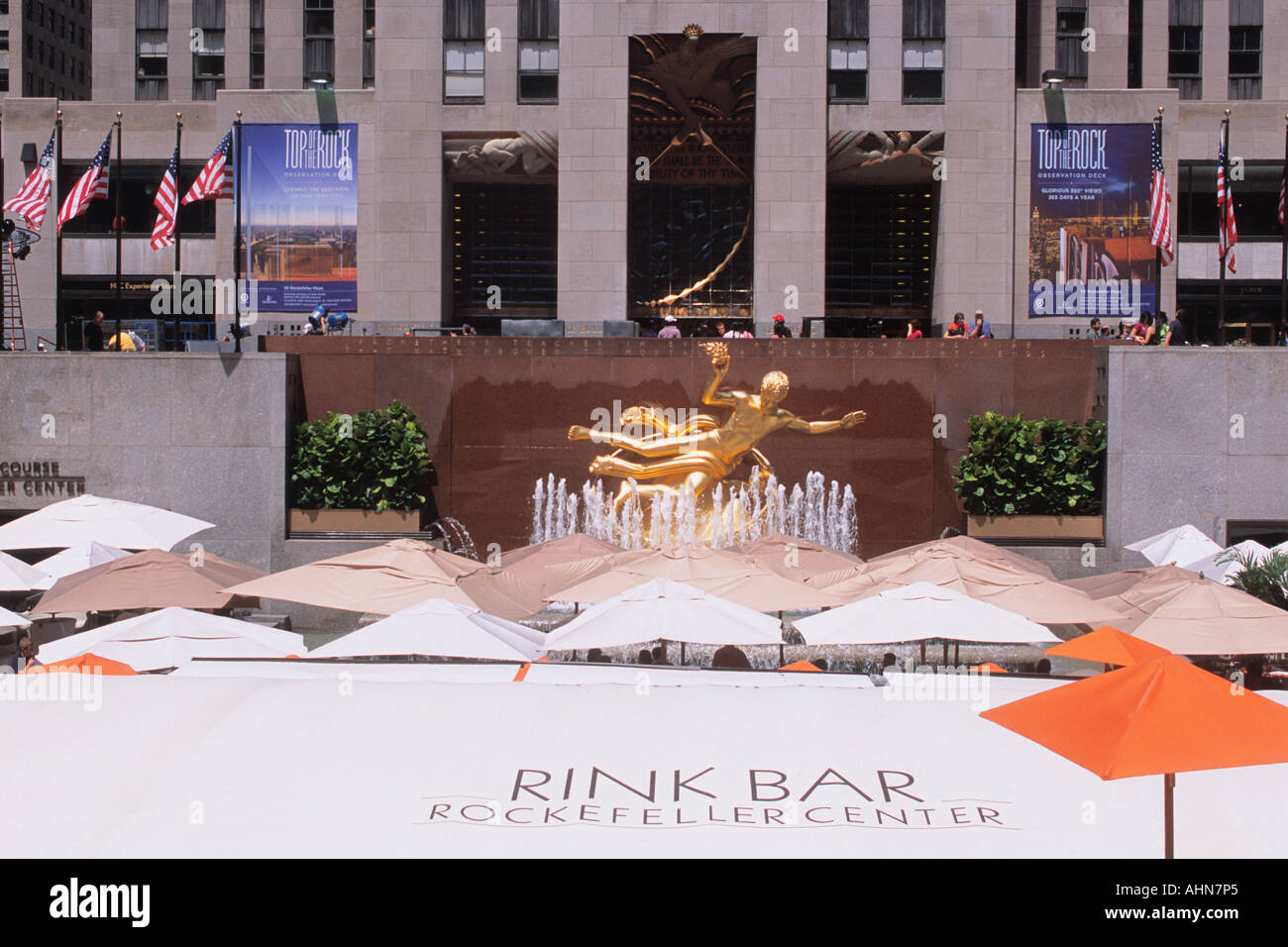 The rock center cafe at rockefeller center -Fotos und -Bildmaterial in ...
