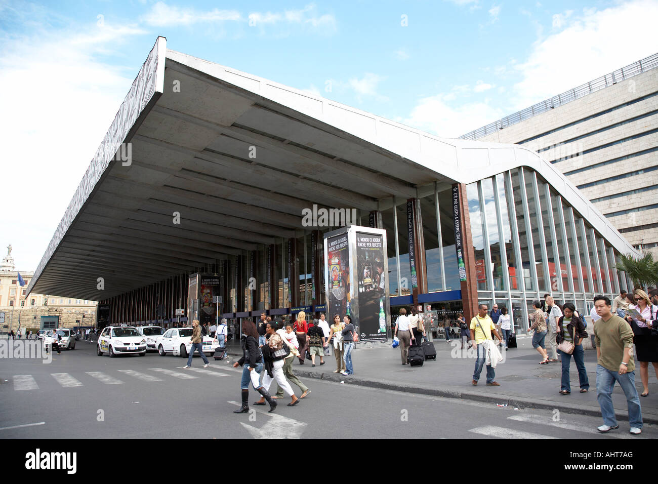 Roma Termini wichtigsten Bahnhof in Rom-Latium-Italien Stockfotografie ...
