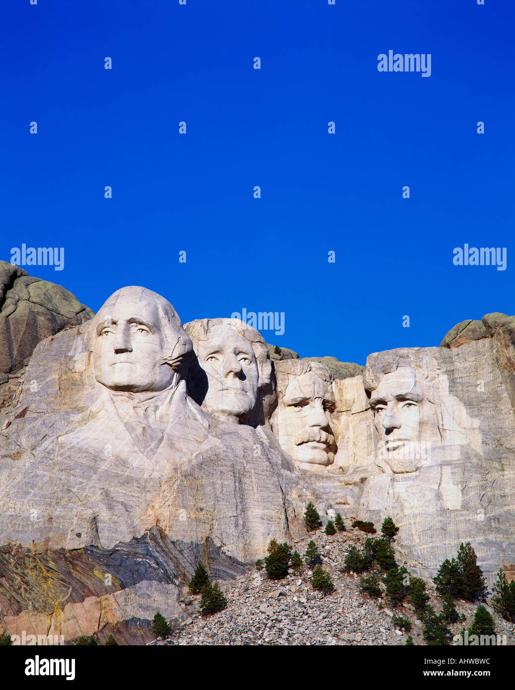 Dies ist ein vertikales Bild von Mount Rushmore National Monument zeigt ...