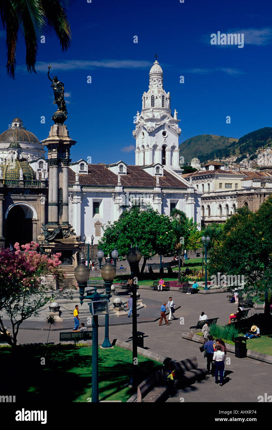 Ecuadorans, ecuadorianischen, Menschen, Kathedrale, der Plaza de la ...