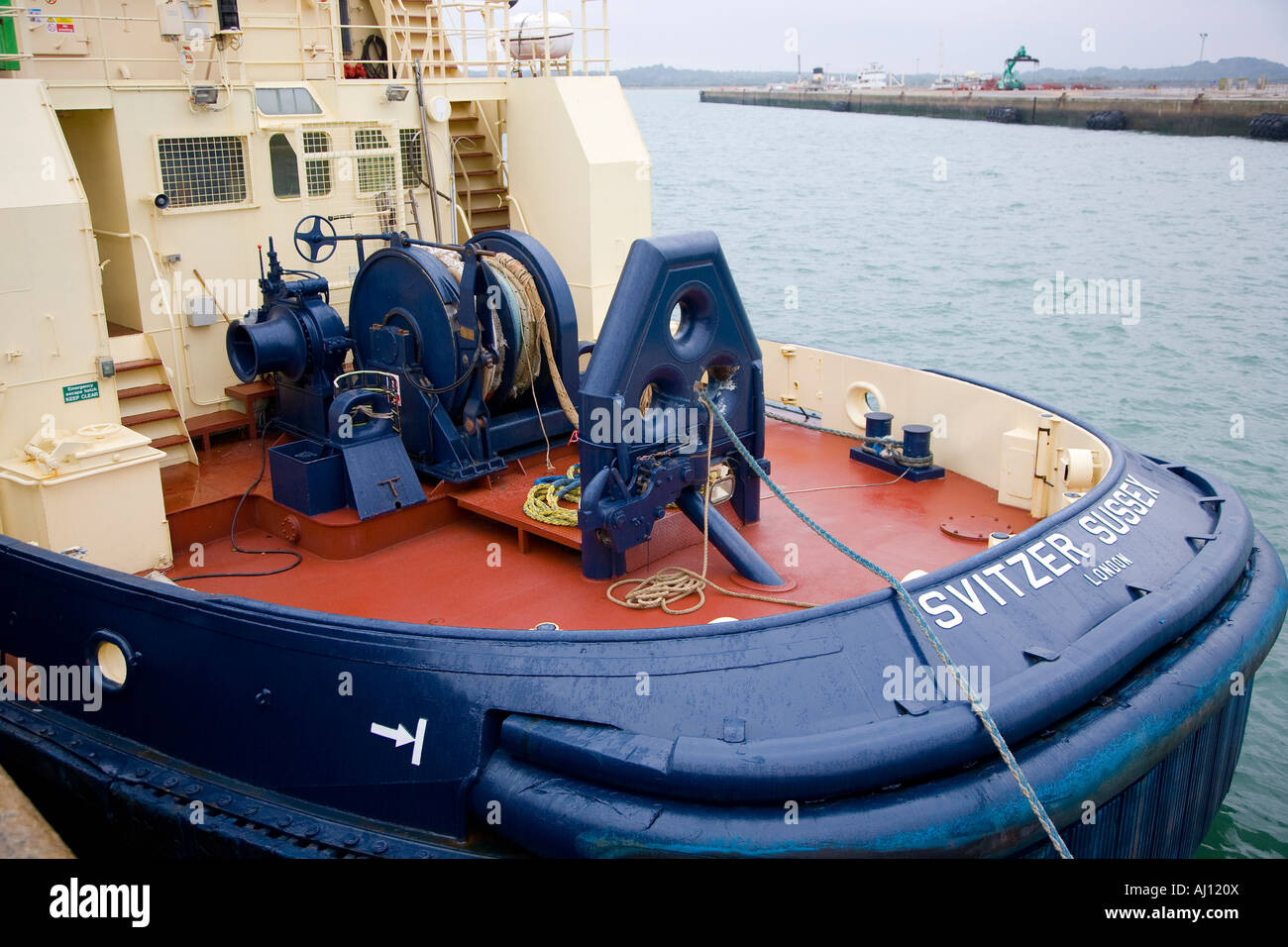 Schlepper arbeitsboot -Fotos und -Bildmaterial in hoher Auflösung – Alamy
