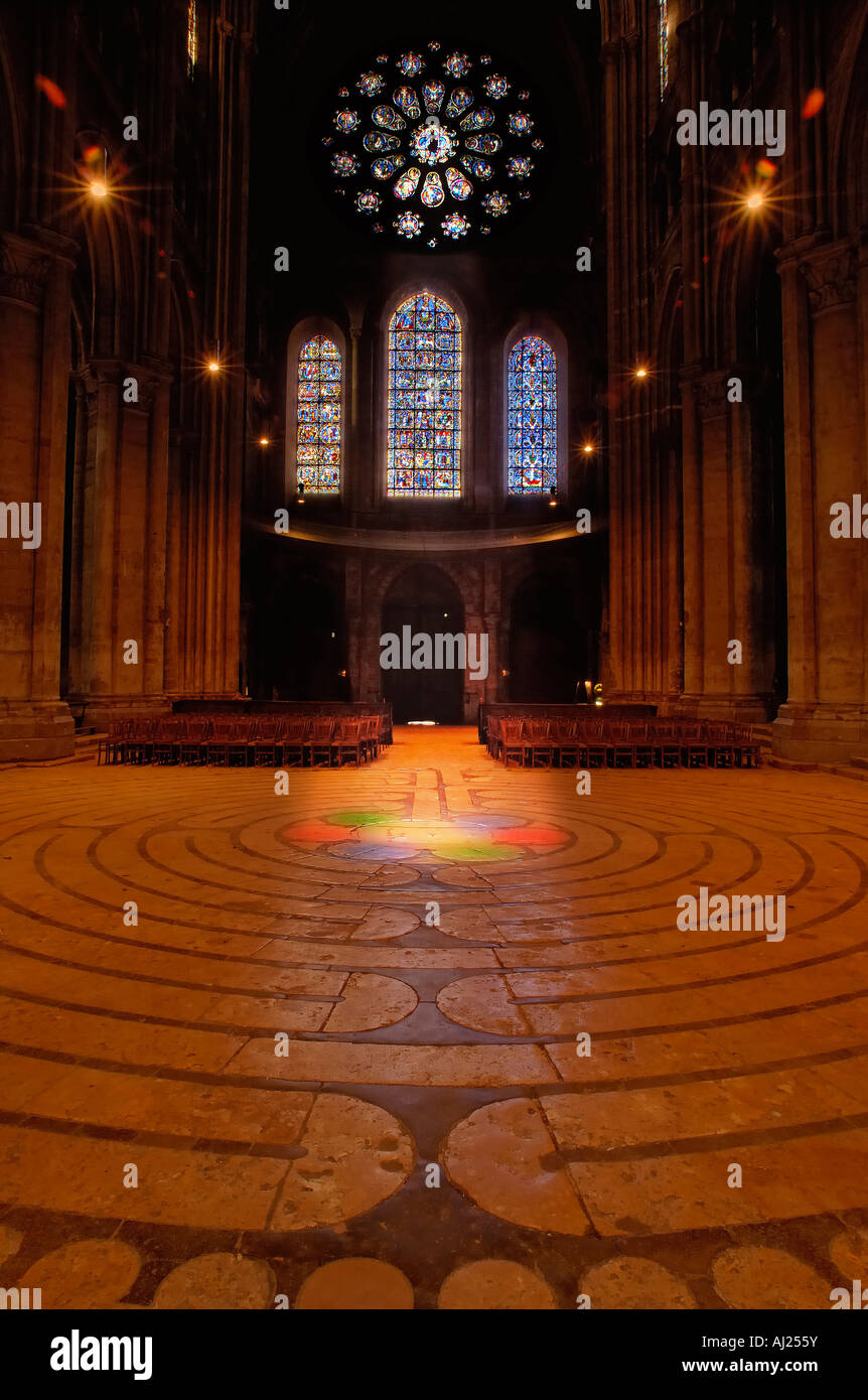 Chartres cathedral labyrinth france -Fotos und -Bildmaterial in hoher ...