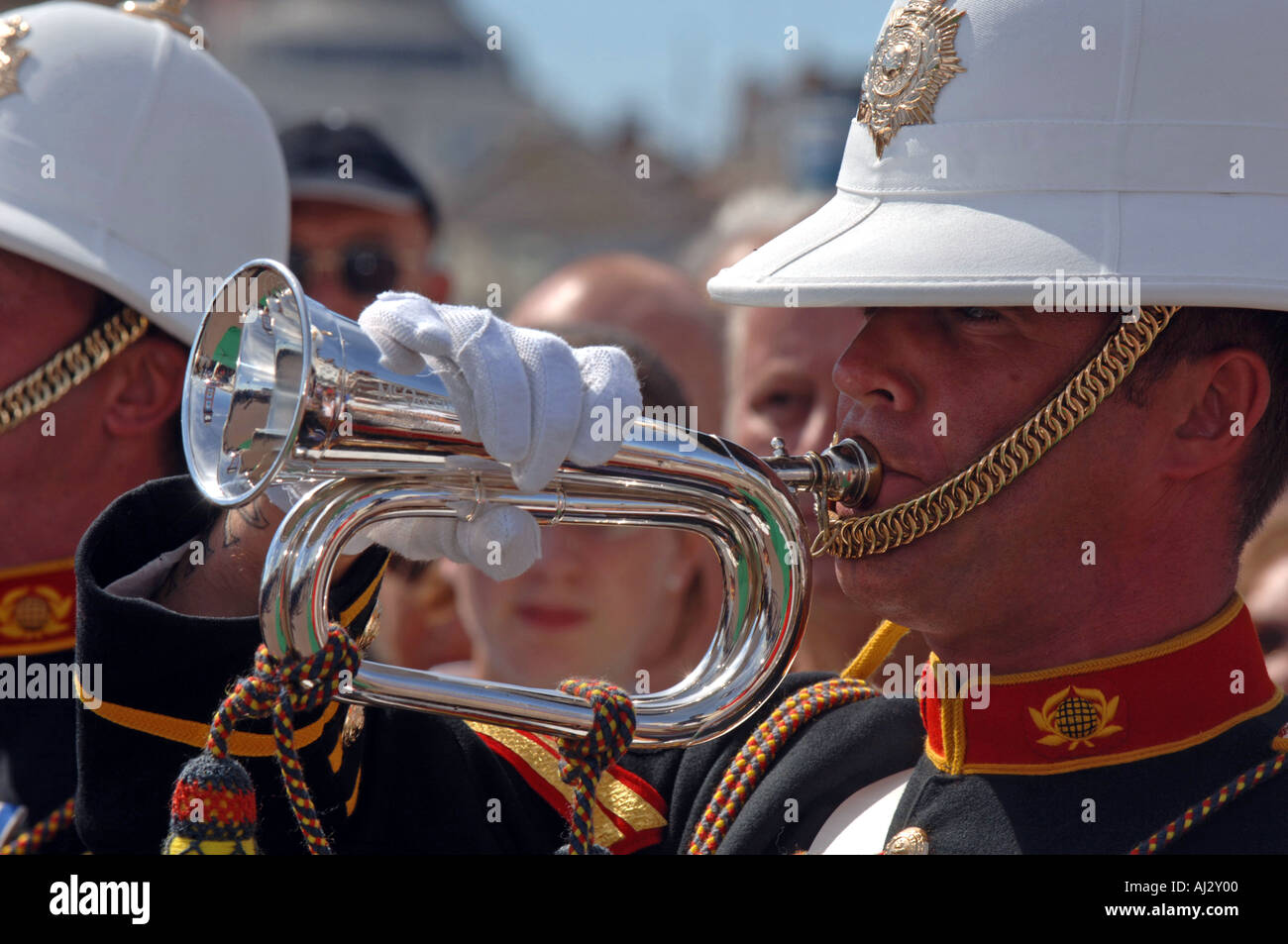 Royal marine marching band -Fotos und -Bildmaterial in hoher Auflösung ...