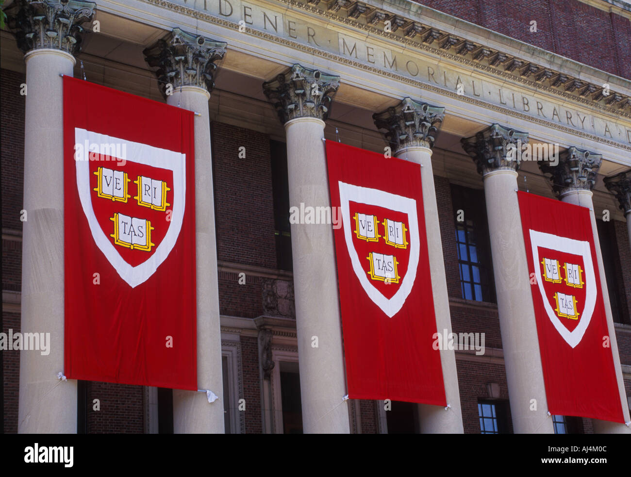 Widener memorial library harvard banner -Fotos und -Bildmaterial in ...