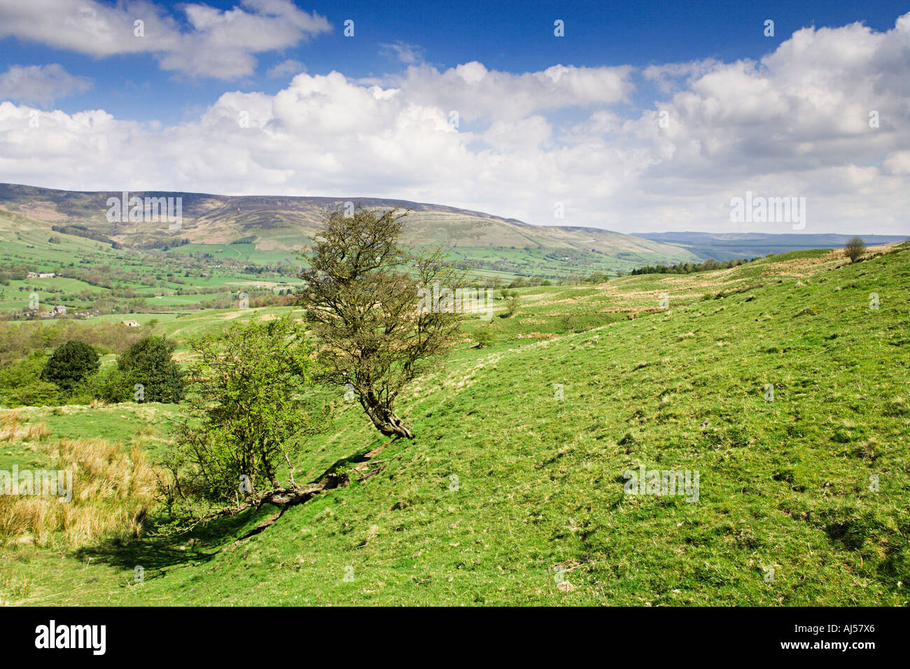 "Das Tal der Edale" gesehen von der Basis des Berges 'Mam Tor' Edale ...