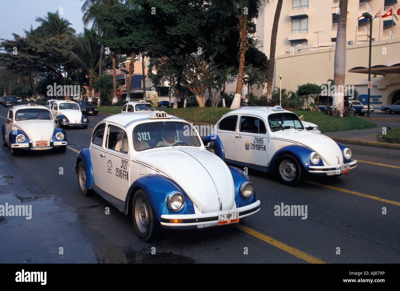 VW Beatle Taxis Acapulco de Ju Rez Guerrero Mexiko Stockfotografie - Alamy