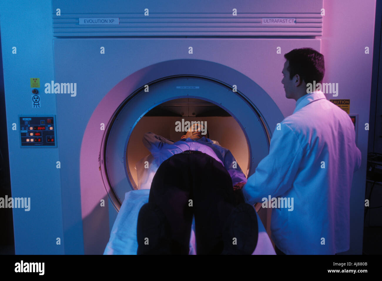 Electron beam -Fotos und -Bildmaterial in hoher Auflösung – Alamy