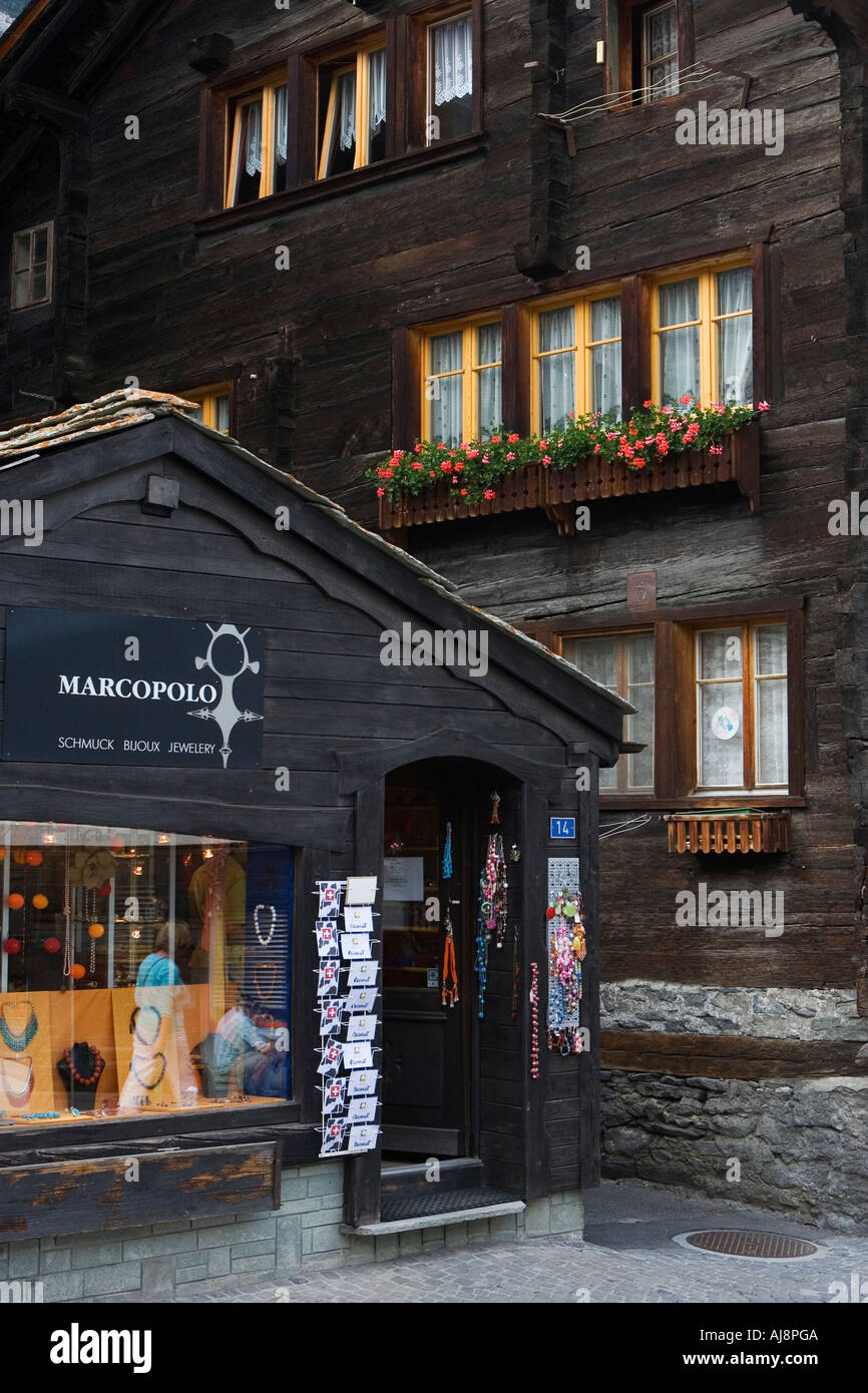 Switzerland valais zermatt shop -Fotos und -Bildmaterial in hoher ...