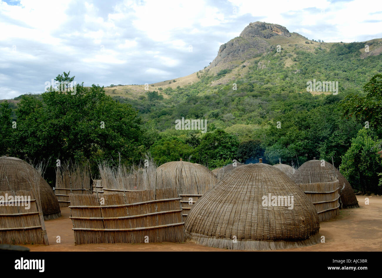Traditional swazi -Fotos und -Bildmaterial in hoher Auflösung – Alamy