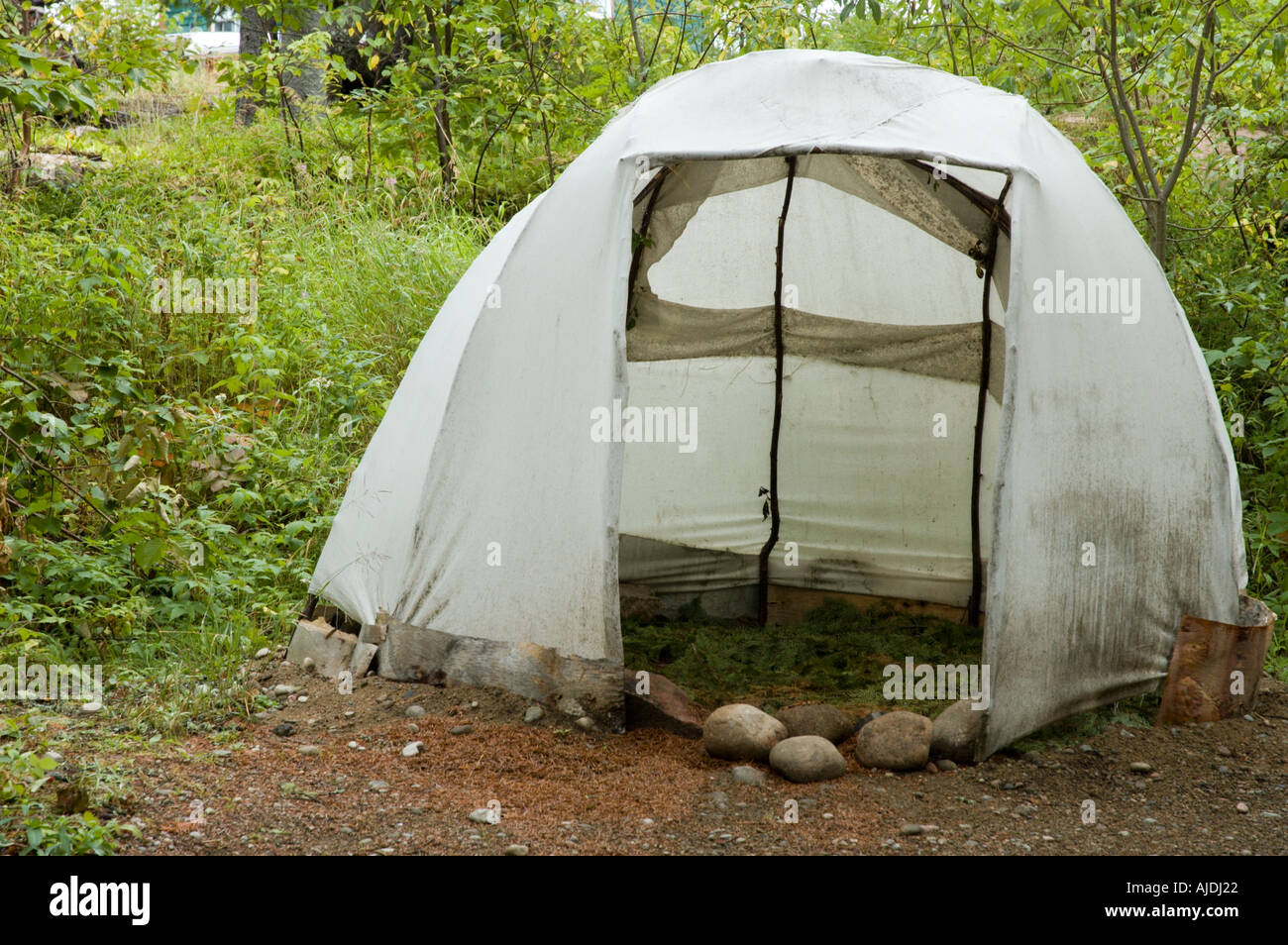Innu traditional tent papinachois quebec -Fotos und -Bildmaterial in ...