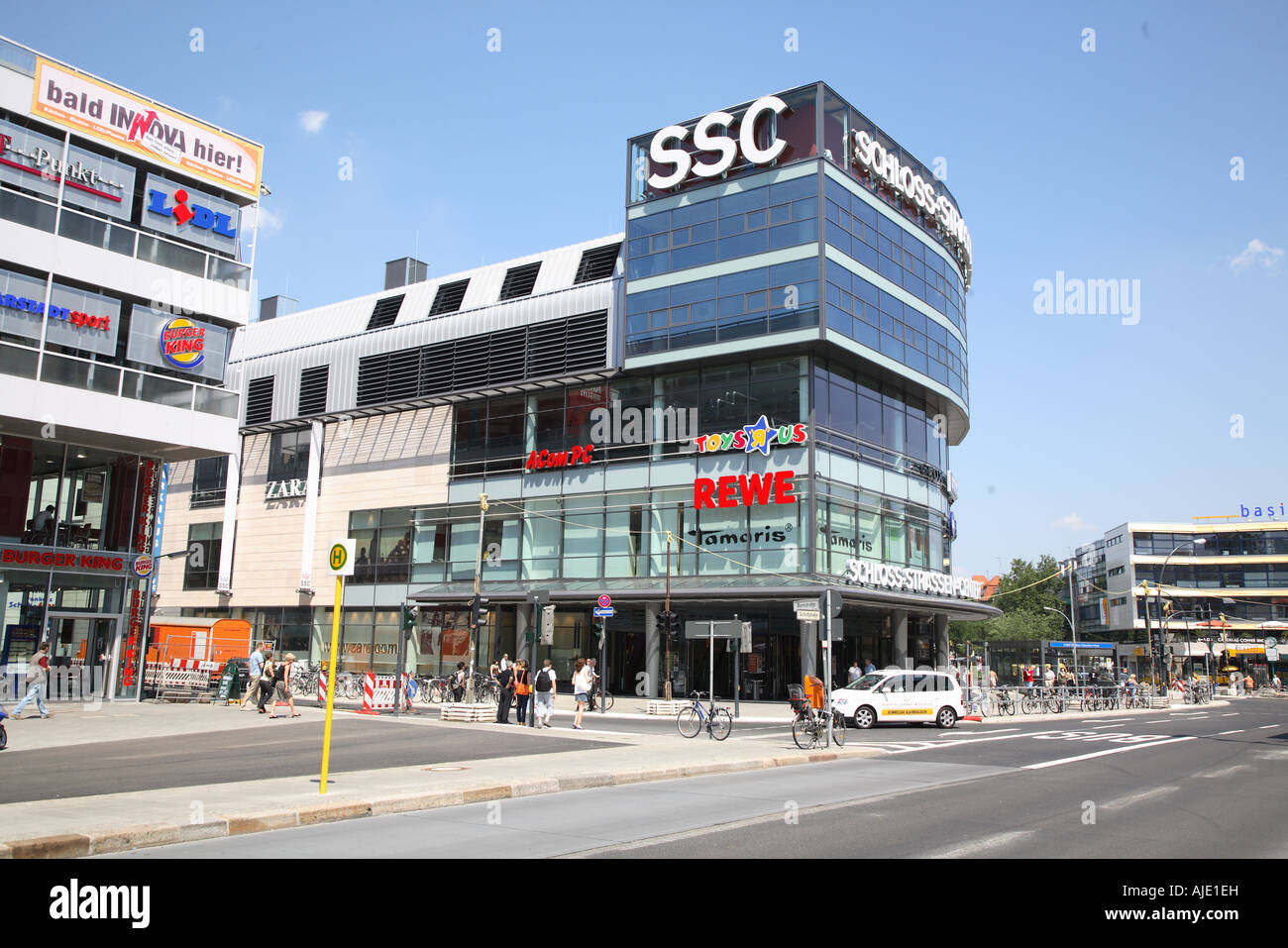 Berliner strassen -Fotos und -Bildmaterial in hoher Auflösung – Alamy
