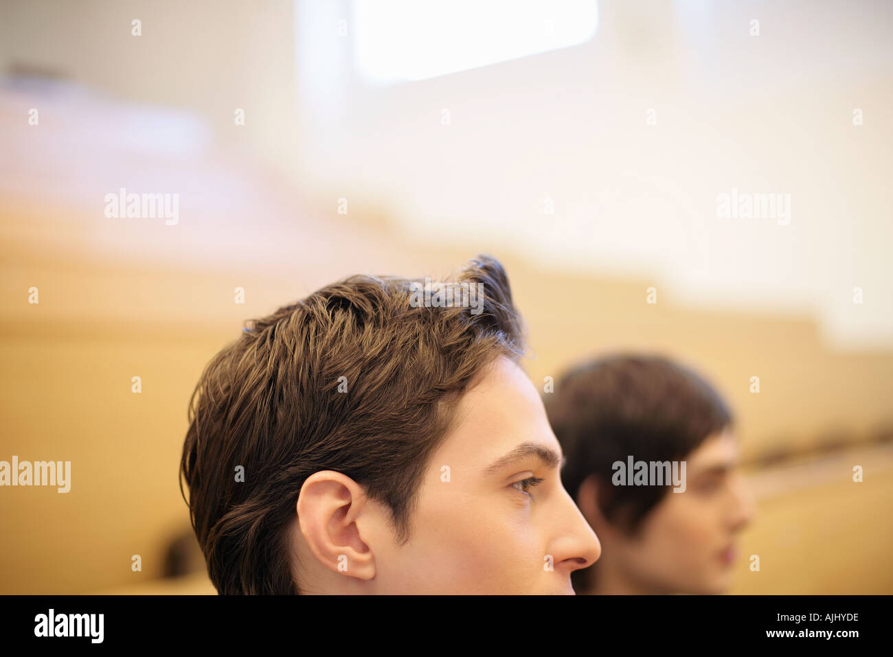 Zwei studenten mit -Fotos und -Bildmaterial in hoher Auflösung – Alamy