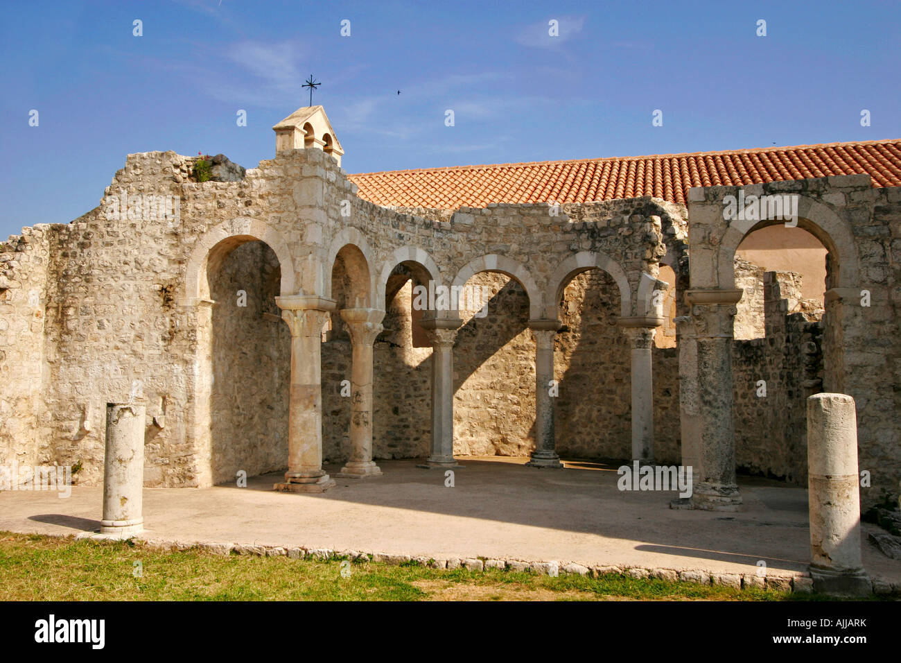St. Johannes-Evangelist-Kirche Mit Kloster in Altstadt Auf Insel Rab ...