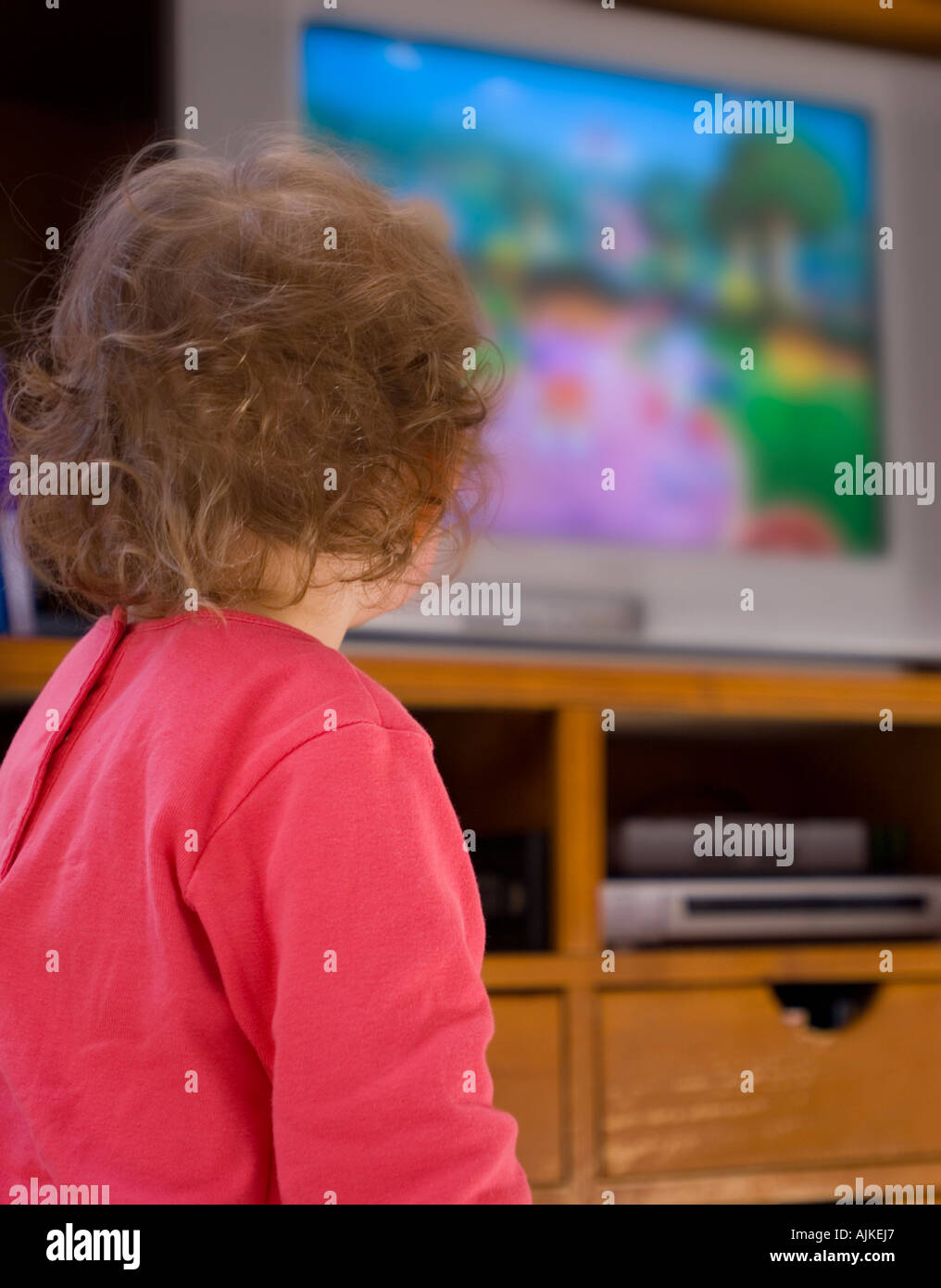 Kinder fernsehprogramm -Fotos und -Bildmaterial in hoher Auflösung – Alamy