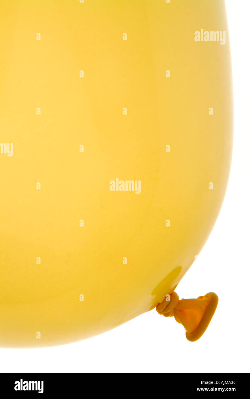 Gelber ballon -Fotos und -Bildmaterial in hoher Auflösung – Alamy